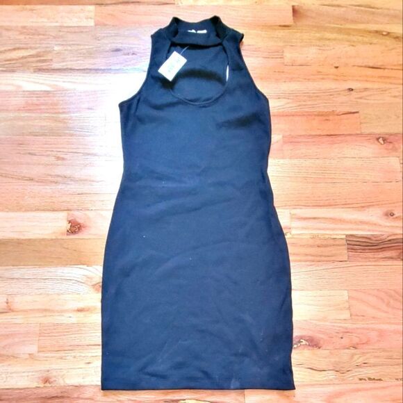 La Hearts | Dresses | Nwt La Hearts Ribbed Keyhole Front Bodycon ...